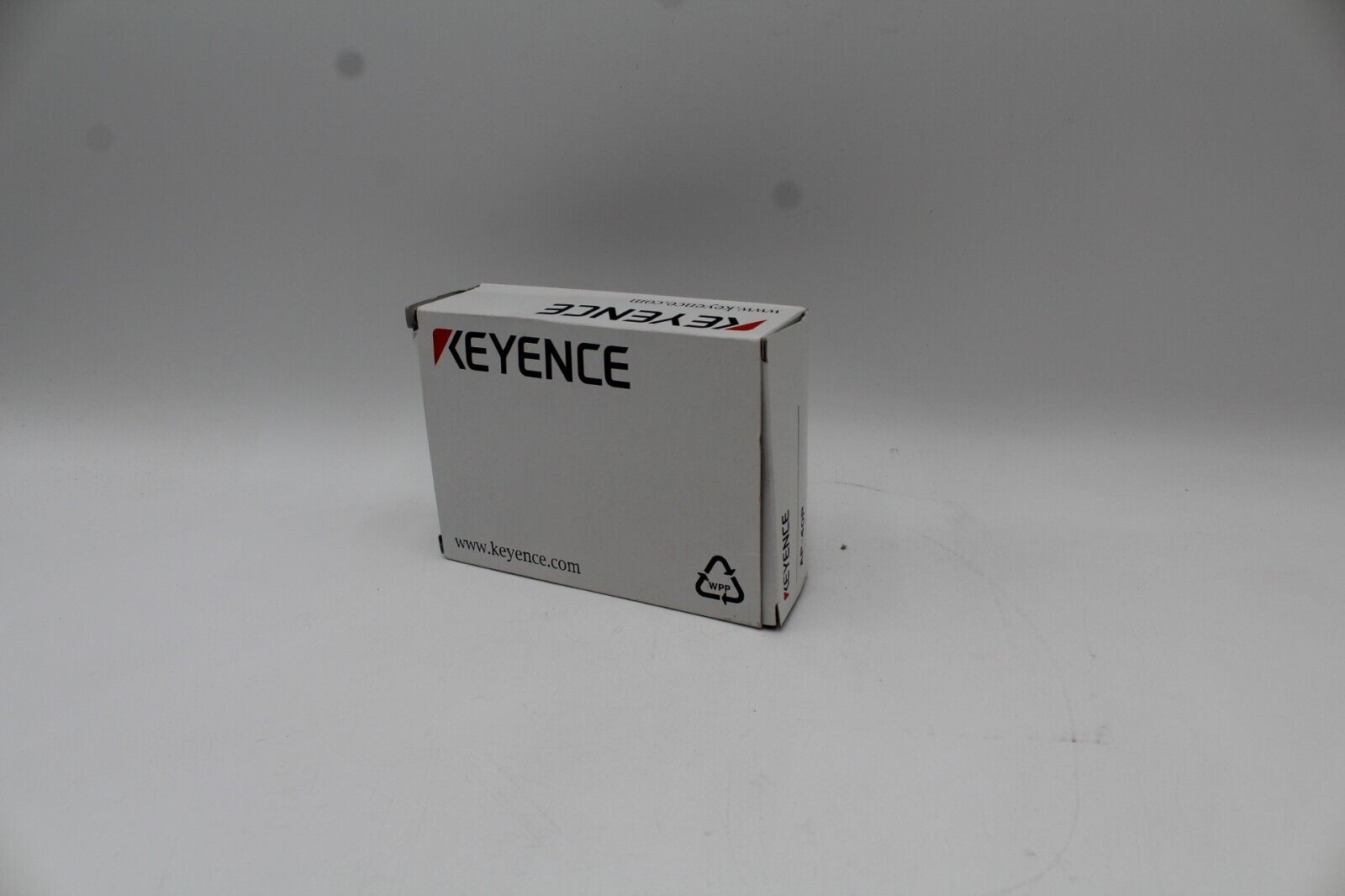 Keyence AP-40P Pressure Sensor – B&D Asset Recovery